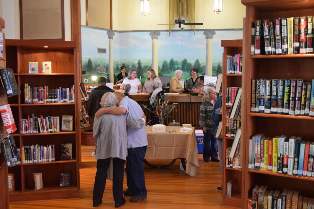 Grapeland Public Library Celebrates 15th Anniversary - The Messenger News