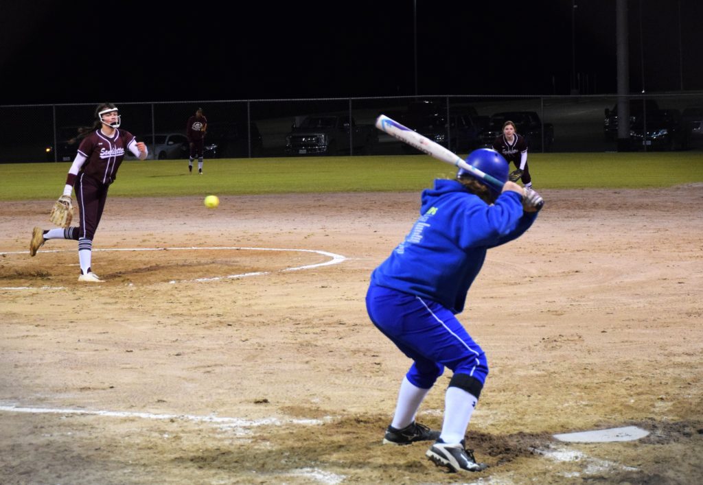 Sandiettes Open District Softball Season with Win - The Messenger News