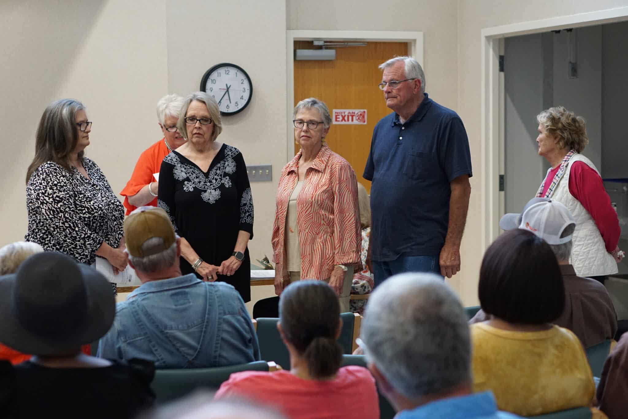 Hospital Board Swears in New Members - The Messenger News